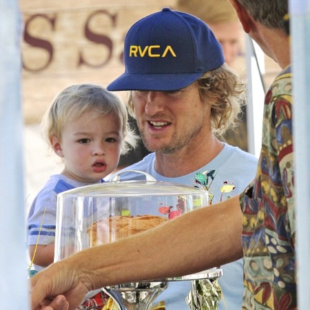 Finn Lindqvist Wilson: Owen Wilson Son - Age, Parents, Siblings, and ...