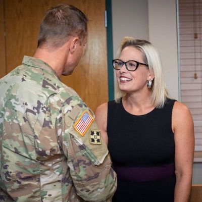 Kyrsten Sinema: Single in 2023, Bisexual Senator's Past Marriage ...