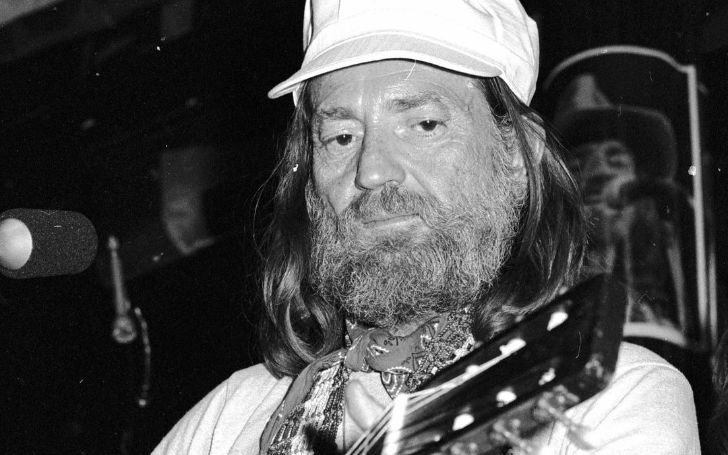 Willie Nelson's Love Life Exposed: Four Marriages, Scandalous Affairs ...