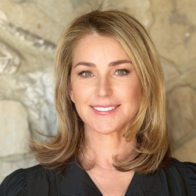 Meet Peri Gilpin: Bio, Husband, Net Worth, Children, And Parents